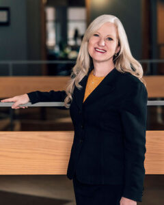 Attorney Lisa Zahn in Crystal Lake McHenry County